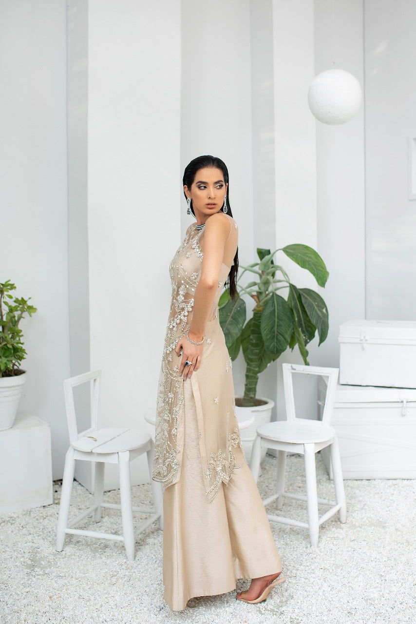 Gold Fiesta – La Fiesta – Luxury Formal Collection– Bisma Akbar